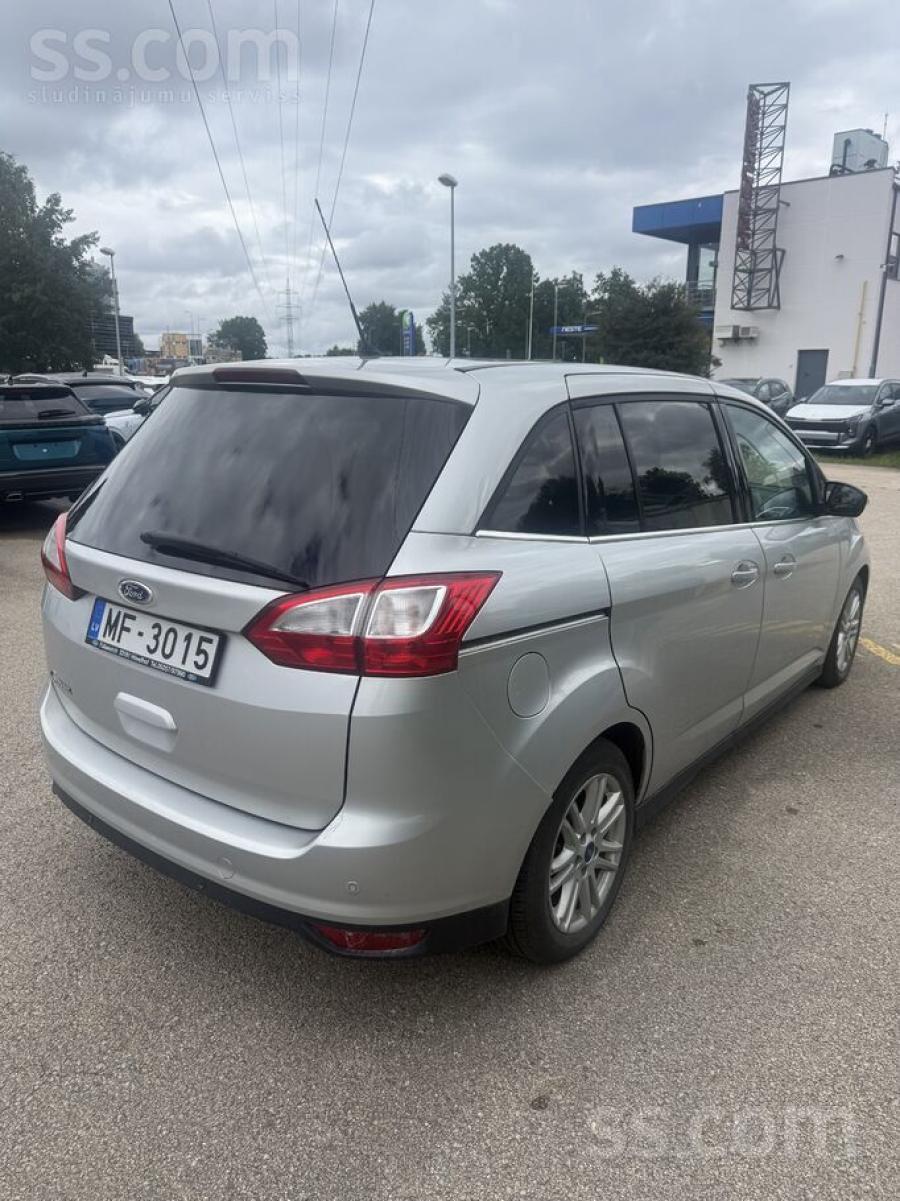 Grey Ford C-Max 2013 in Riga, with an engine capacity of 2.00 L and mileage of 245 thousand km for 3950 €, photo 6 on AUTOMOTO.COM.LV