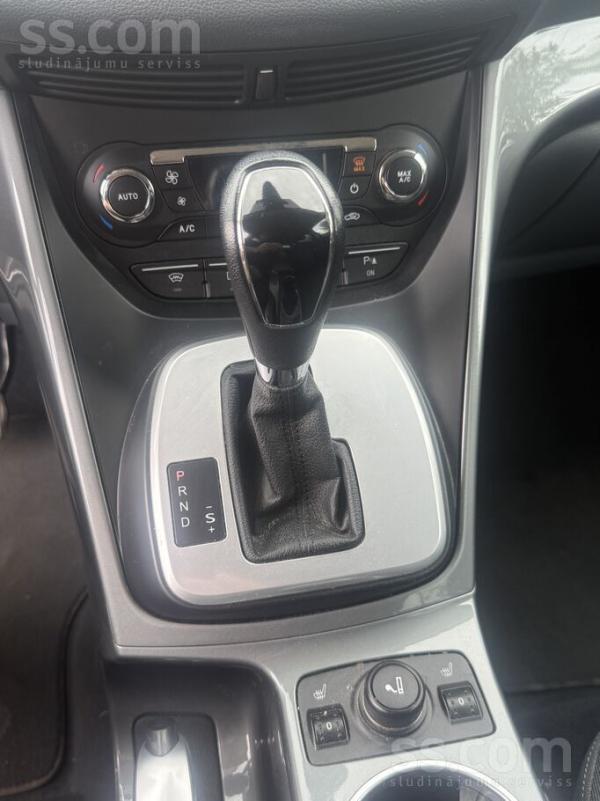 Grey Ford C-Max 2013 in Riga, with an engine capacity of 2.00 L and mileage of 245 thousand km for 3950 €, photo 7 on AUTOMOTO.COM.LV