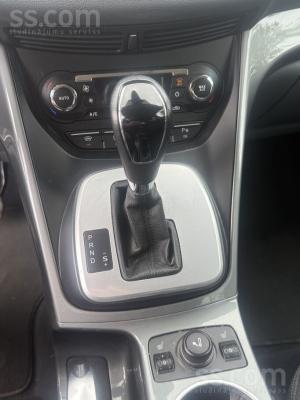 Grey Ford C-Max 2013 in Riga, with an engine capacity of 2.00 L and mileage of 245 thousand km for 3950 €, photo 8 on AUTOMOTO.COM.LV