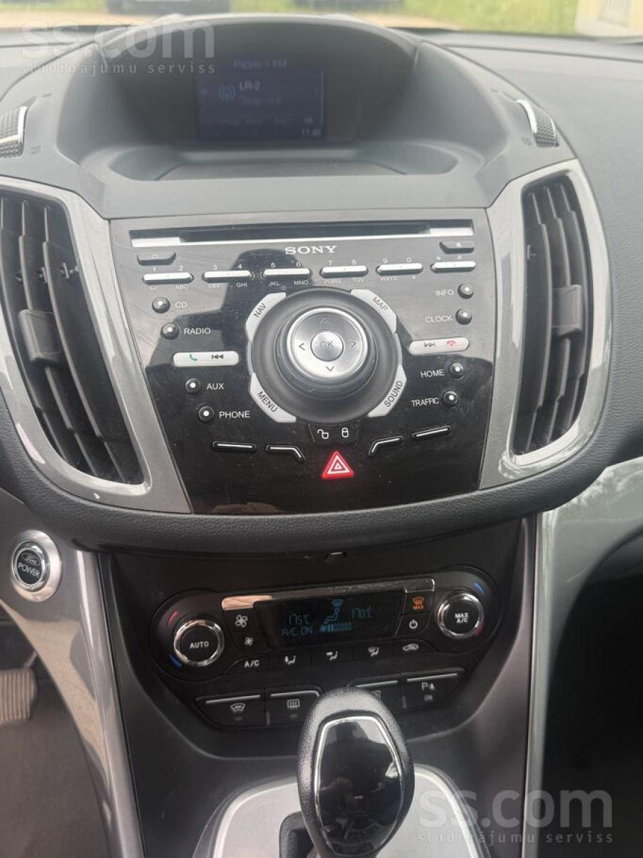 Grey Ford C-Max 2013 in Riga, with an engine capacity of 2.00 L and mileage of 245 thousand km for 3950 €, photo 10 on AUTOMOTO.COM.LV