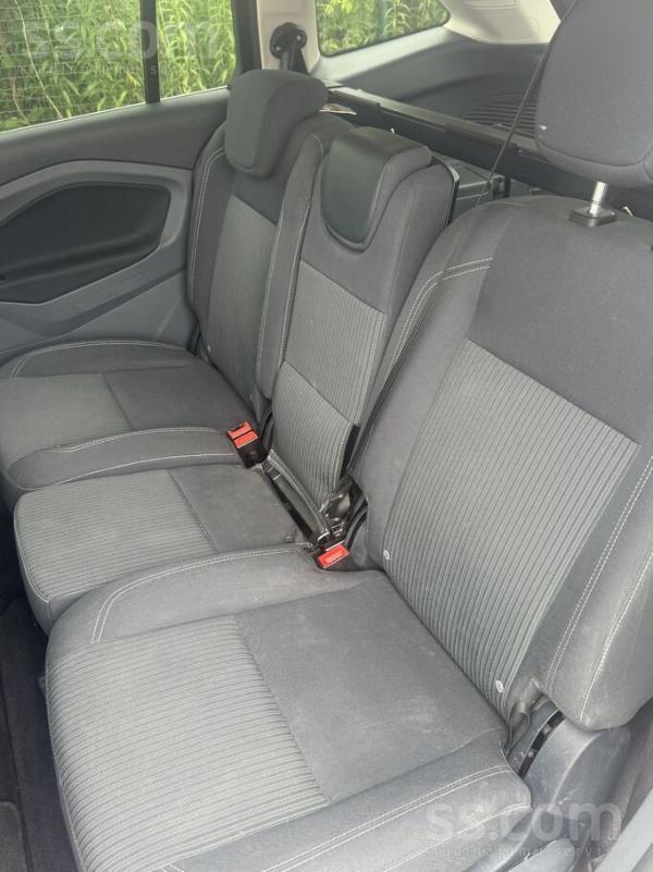 Grey Ford C-Max 2013 in Riga, with an engine capacity of 2.00 L and mileage of 245 thousand km for 3950 €, photo 10 on AUTOMOTO.COM.LV