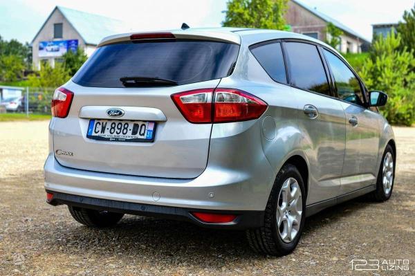 Grey Ford C-Max 2013 in Kretinga, with an engine capacity of 1.60 L and mileage of 286 thousand km for 3850 €, photo 4 on AUTOMOTO.COM.LV