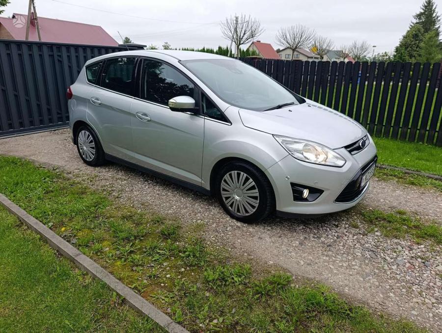 Grey Ford C-Max 2013 in Marijampole, with an engine capacity of 1.00 L and mileage of 141 thousand km for 3200 €, photo 3 on AUTOMOTO.COM.LV