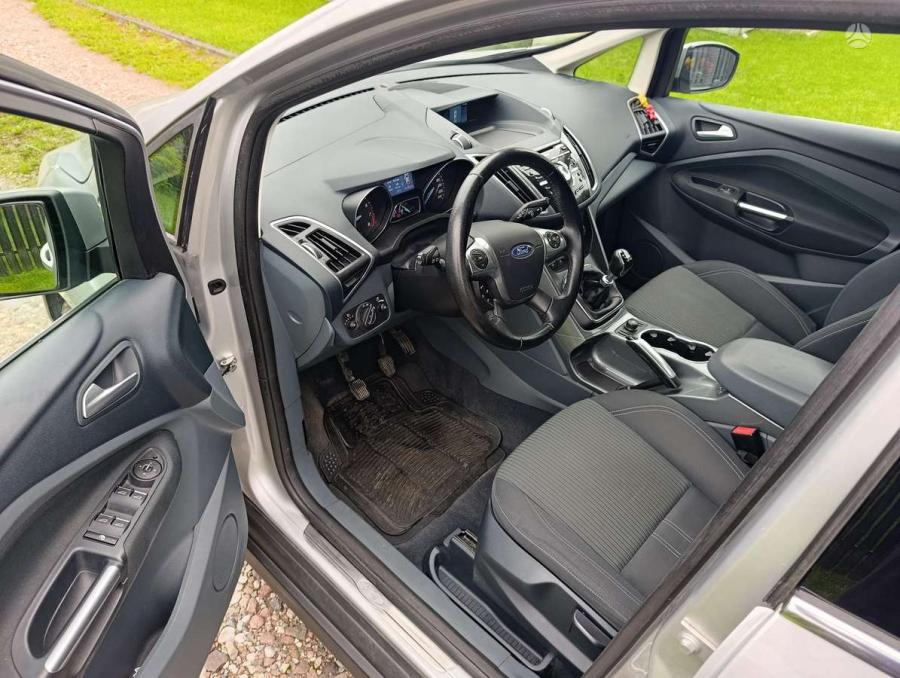 Grey Ford C-Max 2013 in Marijampole, with an engine capacity of 1.00 L and mileage of 141 thousand km for 3200 €, photo 16 on AUTOMOTO.COM.LV