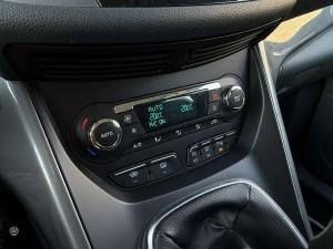 Pelēks Ford C-Max 2013 Kauņa, ar dzinēja tilpumu 1.56 L un nobraukumu 250 tūkst. km par 4200 €, foto 16 vietnē AUTOMOTO.COM.LV