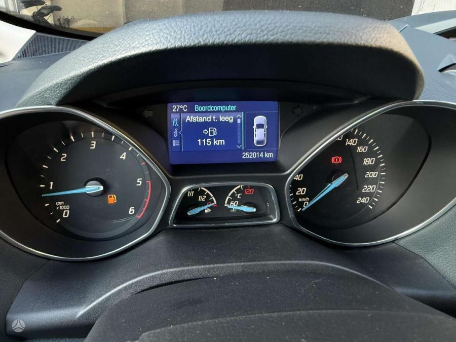 Pelēks Ford C-Max 2013 Kauņa, ar dzinēja tilpumu 1.56 L un nobraukumu 250 tūkst. km par 4200 €, foto 17 vietnē AUTOMOTO.COM.LV
