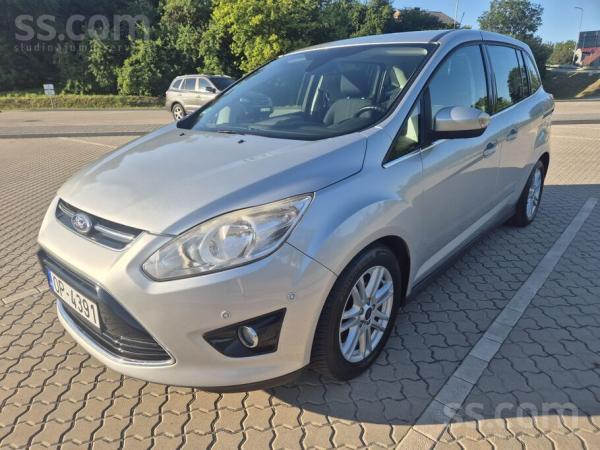 Pelēks Ford C-Max 2013 Saldus, ar dzinēja tilpumu 1.00 L un nobraukumu 115 tūkst. km par 5150 €, foto 1 vietnē AUTOMOTO.COM.LV