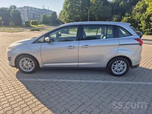 Grey Ford C-Max 2013 in Saldus, with an engine capacity of 1.00 L and mileage of 115 thousand km for 5150 €, photo 3 on AUTOMOTO.COM.LV