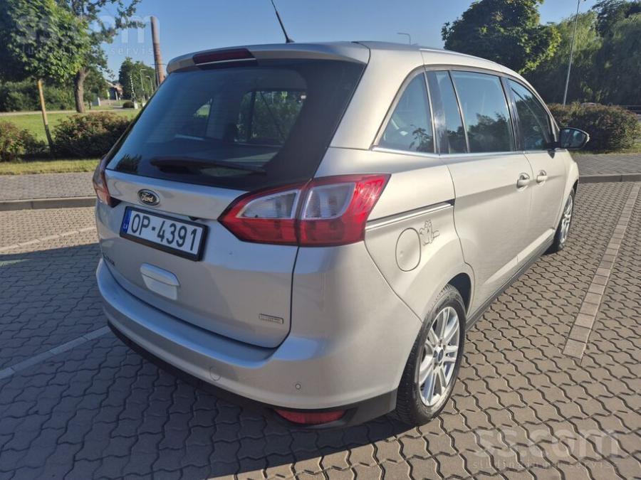 Grey Ford C-Max 2013 in Saldus, with an engine capacity of 1.00 L and mileage of 115 thousand km for 5150 €, photo 6 on AUTOMOTO.COM.LV