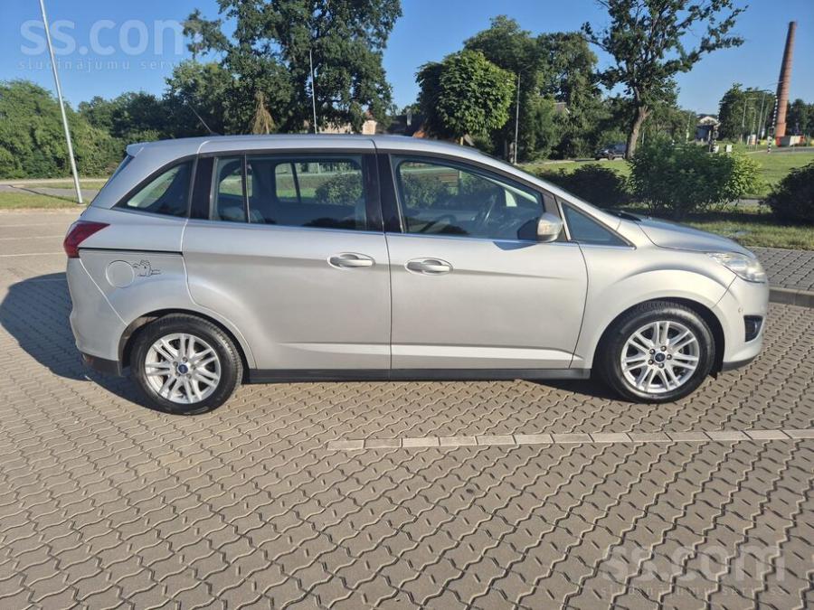 Grey Ford C-Max 2013 in Saldus, with an engine capacity of 1.00 L and mileage of 115 thousand km for 5150 €, photo 7 on AUTOMOTO.COM.LV