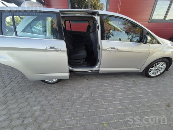 Pelēks Ford C-Max 2013 Saldus, ar dzinēja tilpumu 1.00 L un nobraukumu 115 tūkst. km par 5150 €, foto 9 vietnē AUTOMOTO.COM.LV