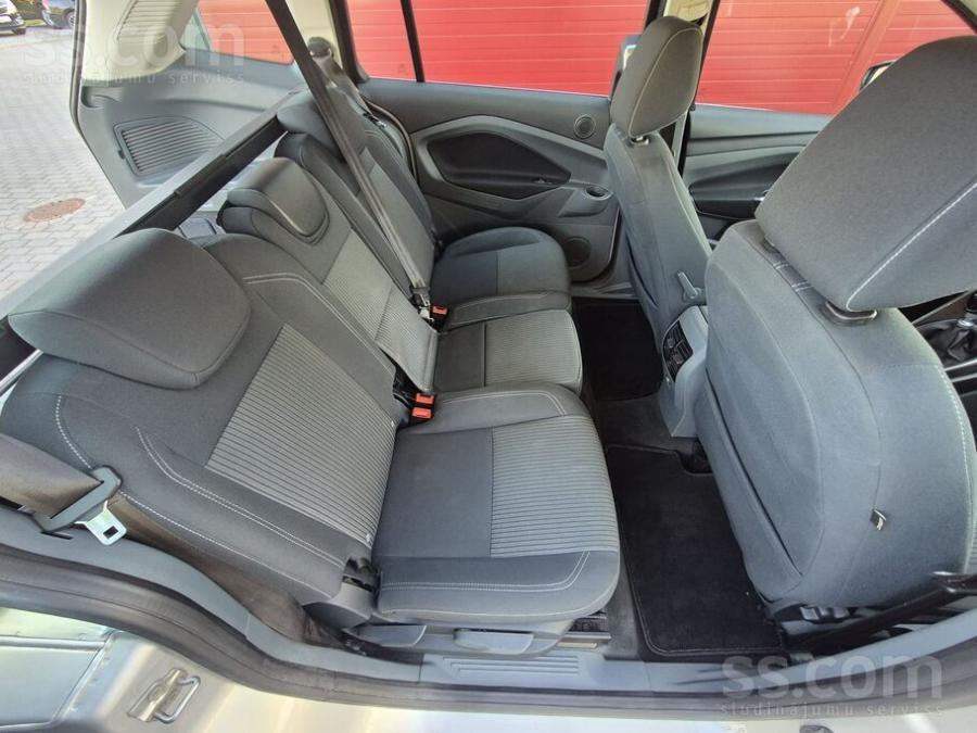 Grey Ford C-Max 2013 in Saldus, with an engine capacity of 1.00 L and mileage of 115 thousand km for 5150 €, photo 13 on AUTOMOTO.COM.LV