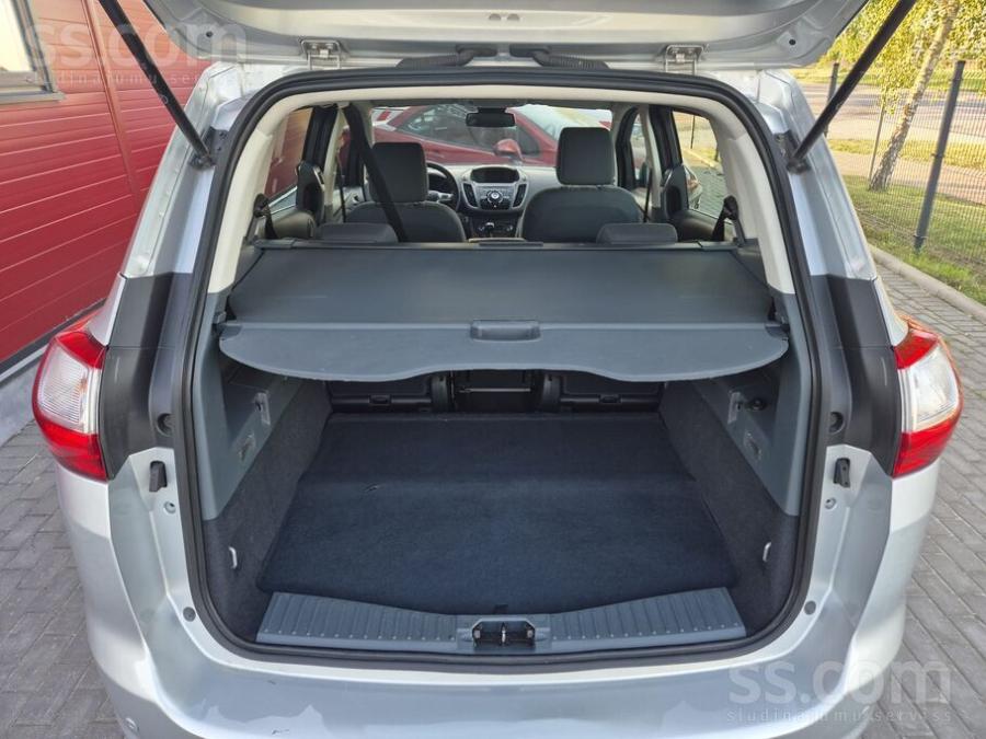 Grey Ford C-Max 2013 in Saldus, with an engine capacity of 1.00 L and mileage of 115 thousand km for 5150 €, photo 25 on AUTOMOTO.COM.LV