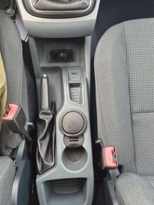Grey Ford C-Max 2013 in Taurage, with an engine capacity of 1.00 L and mileage of 172 thousand km for 3500 €, photo 16 on AUTOMOTO.COM.LV