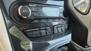 Grey Ford C-Max 2013 in Vilnius, with an engine capacity of 2.00 L and mileage of 110 thousand km for 4650 €, photo 21 on AUTOMOTO.COM.LV