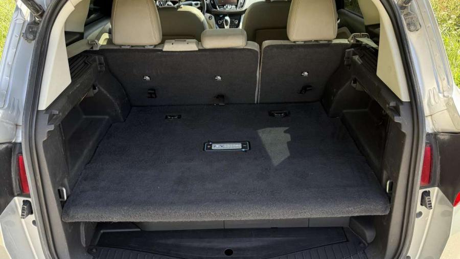 Grey Ford C-Max 2013 in Vilnius, with an engine capacity of 2.00 L and mileage of 110 thousand km for 4650 €, photo 30 on AUTOMOTO.COM.LV