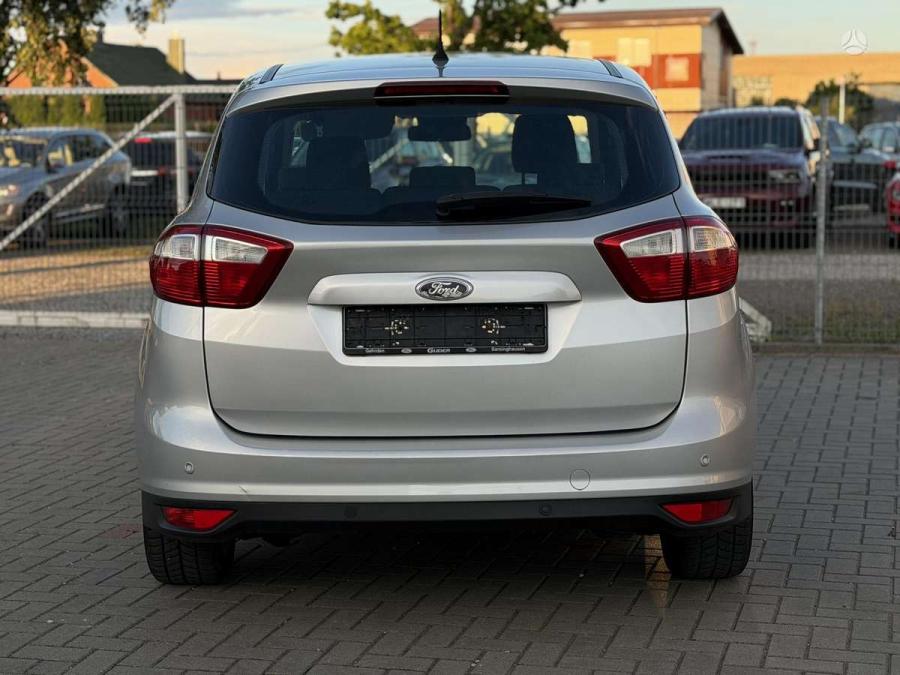 Grey Ford C-Max 2013 in Kretinga, with an engine capacity of 1.00 L and mileage of 191 thousand km for 4750 €, photo 7 on AUTOMOTO.COM.LV