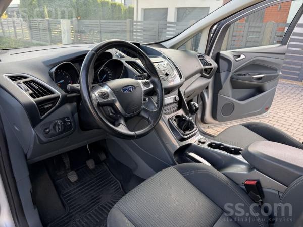 Pelēks Ford C-Max 2013 Rīga, ar dzinēja tilpumu 1.60 L un nobraukumu 228 tūkst. km par 2950 €, foto 7 vietnē AUTOMOTO.COM.LV