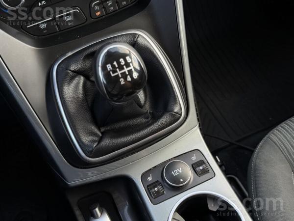 Pelēks Ford C-Max 2013 Rīga, ar dzinēja tilpumu 1.60 L un nobraukumu 228 tūkst. km par 2950 €, foto 10 vietnē AUTOMOTO.COM.LV
