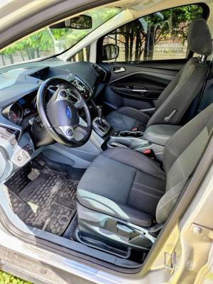 Grey Ford C-Max 2013 in Kaunas, with an engine capacity of 2.00 L and mileage of 156 thousand km for 2400 €, photo 3 on AUTOMOTO.COM.LV