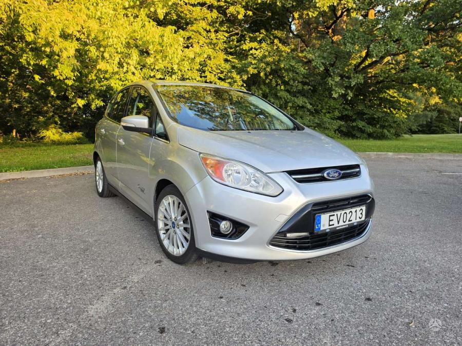 Grey Ford C-Max 2013 in Alytus, with an engine capacity of 2.00 L and mileage of 177 thousand km for 6400 €, photo 4 on AUTOMOTO.COM.LV
