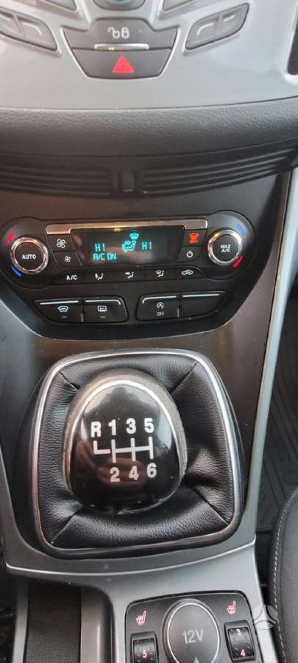 Grey Ford C-Max 2014 in Plunge, with an engine capacity of 1.60 L and mileage of 340 thousand km for 4200 €, photo 11 on AUTOMOTO.COM.LV