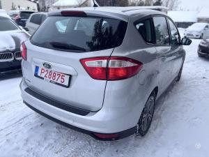 Grey Ford C-Max 2014 in Gargzdai, with an engine capacity of 2.00 L and mileage of 239 thousand km for 5299 €, photo 4 on AUTOMOTO.COM.LV