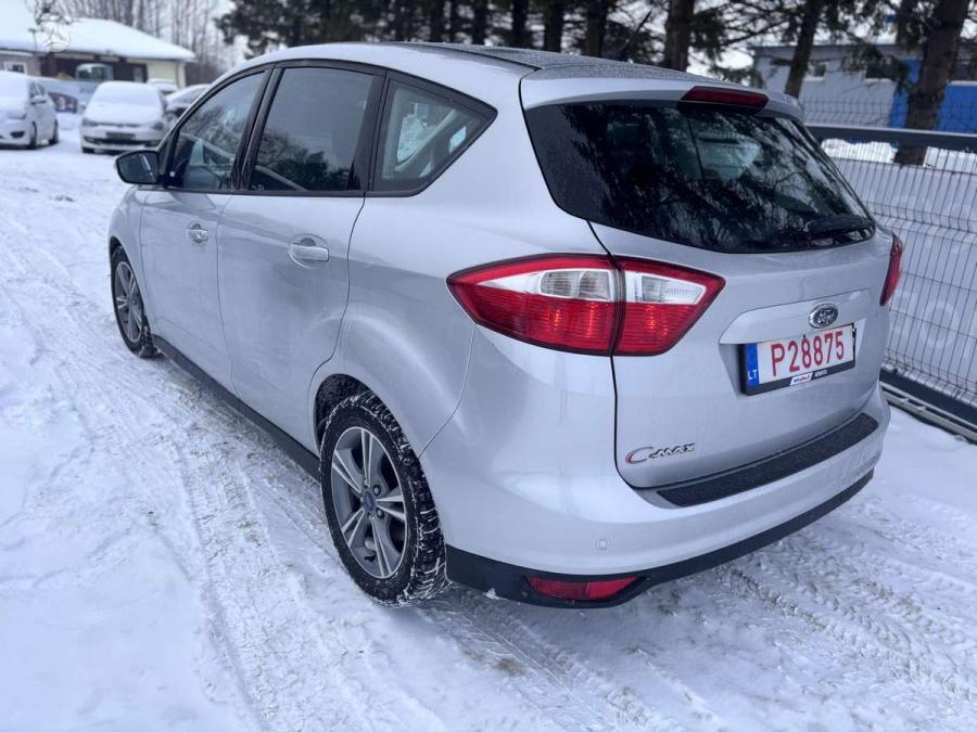 Grey Ford C-Max 2014 in Gargzdai, with an engine capacity of 2.00 L and mileage of 239 thousand km for 5299 €, photo 5 on AUTOMOTO.COM.LV