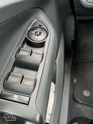 Pelēks Ford C-Max 2014 Šauļi, ar dzinēja tilpumu 2.00 L un nobraukumu 248 tūkst. km par 4450 €, foto 19 vietnē AUTOMOTO.COM.LV