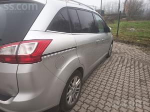 Grey Ford C-Max 2014 in Riga, with an engine capacity of 2.00 L and mileage of 163 thousand km for 4050 €, photo 3 on AUTOMOTO.COM.LV