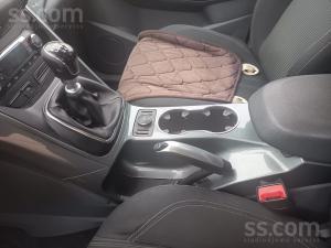 Grey Ford C-Max 2014 in Riga, with an engine capacity of 2.00 L and mileage of 163 thousand km for 4050 €, photo 9 on AUTOMOTO.COM.LV