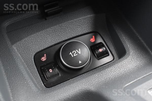 Pelēks Ford C-Max 2014 Kuldīga, ar dzinēja tilpumu 1.60 L un nobraukumu 0 tūkst. km par 5950 €, foto 9 vietnē AUTOMOTO.COM.LV
