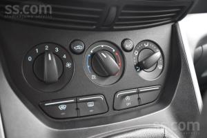 Pelēks Ford C-Max 2014 Kuldīga, ar dzinēja tilpumu 1.60 L un nobraukumu 0 tūkst. km par 5950 €, foto 12 vietnē AUTOMOTO.COM.LV