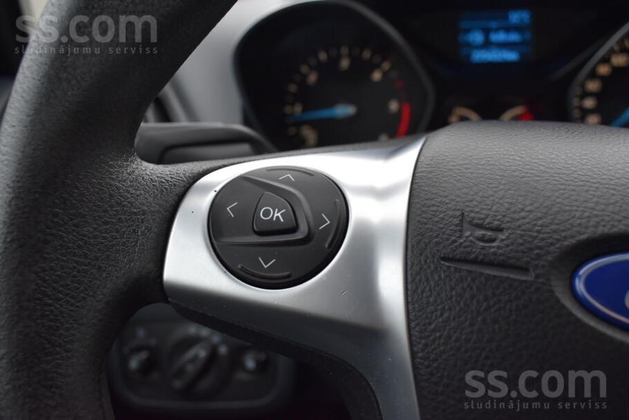 Pelēks Ford C-Max 2014 Kuldīga, ar dzinēja tilpumu 1.60 L un nobraukumu 0 tūkst. km par 5950 €, foto 18 vietnē AUTOMOTO.COM.LV
