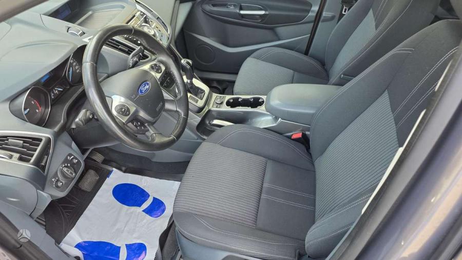 Grey Ford C-Max 2014 in Alytus, with an engine capacity of 2.00 L and mileage of 195 thousand km for 4550 €, photo 13 on AUTOMOTO.COM.LV