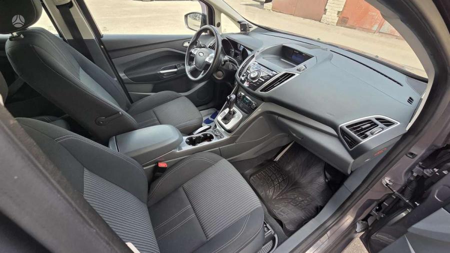 Grey Ford C-Max 2014 in Alytus, with an engine capacity of 2.00 L and mileage of 195 thousand km for 4550 €, photo 19 on AUTOMOTO.COM.LV