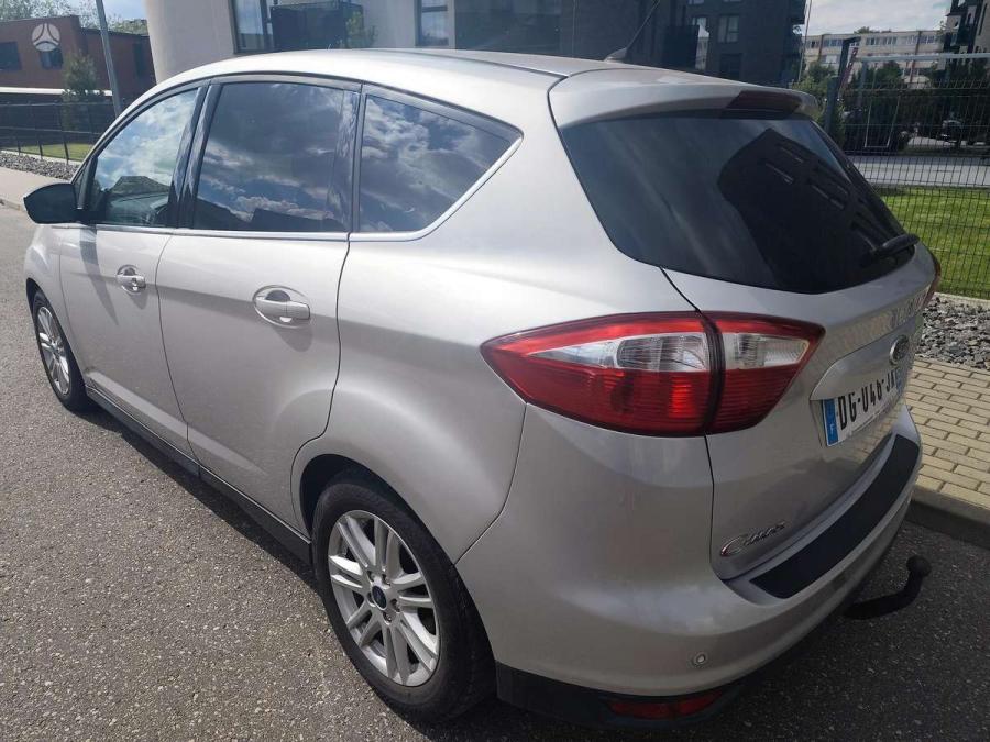 Grey Ford C-Max 2014 in Kaunas, with an engine capacity of 1.56 L and mileage of 250 thousand km for 3650 €, photo 5 on AUTOMOTO.COM.LV