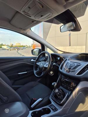 Grey Ford C-Max 2014 in Panevezys, with an engine capacity of 1.00 L and mileage of 210 thousand km for 3000 €, photo 8 on AUTOMOTO.COM.LV