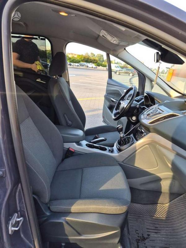 Pelēks Ford C-Max 2014 Panevēža, ar dzinēja tilpumu 1.00 L un nobraukumu 210 tūkst. km par 3000 €, foto 8 vietnē AUTOMOTO.COM.LV