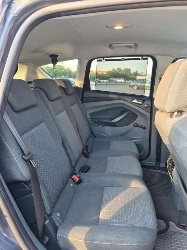 Pelēks Ford C-Max 2014 Panevēža, ar dzinēja tilpumu 1.00 L un nobraukumu 210 tūkst. km par 3000 €, foto 9 vietnē AUTOMOTO.COM.LV