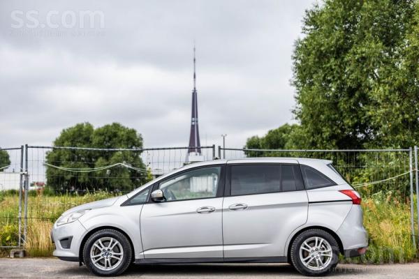 Pelēks Ford C-Max 2014 Rīga, ar dzinēja tilpumu 1.60 L un nobraukumu 358 tūkst. km par 5990 €, foto 4 vietnē AUTOMOTO.COM.LV