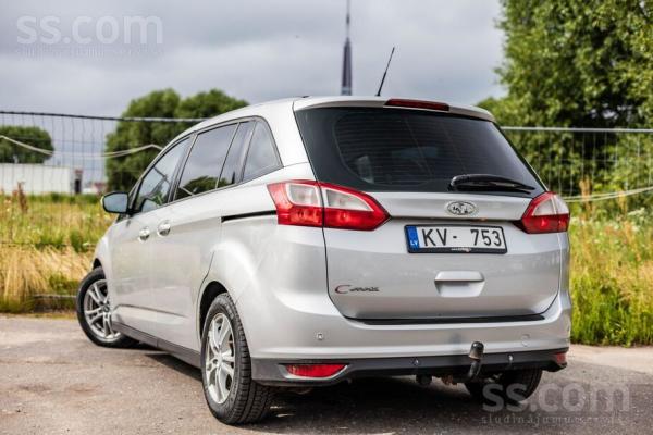Pelēks Ford C-Max 2014 Rīga, ar dzinēja tilpumu 1.60 L un nobraukumu 358 tūkst. km par 5990 €, foto 6 vietnē AUTOMOTO.COM.LV