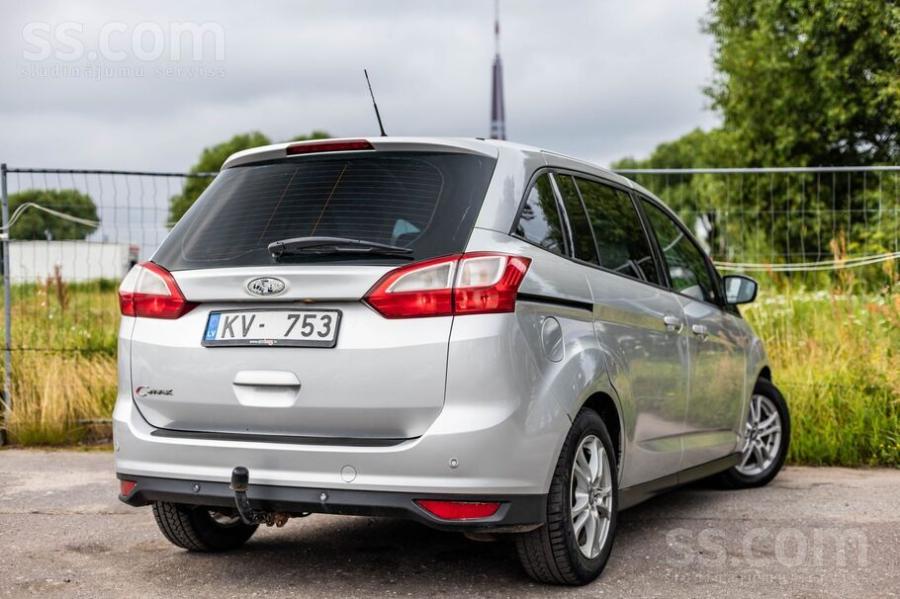 Pelēks Ford C-Max 2014 Rīga, ar dzinēja tilpumu 1.60 L un nobraukumu 358 tūkst. km par 5990 €, foto 8 vietnē AUTOMOTO.COM.LV