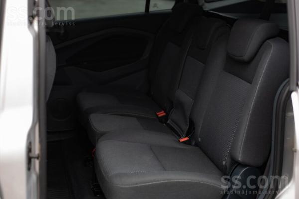 Pelēks Ford C-Max 2014 Rīga, ar dzinēja tilpumu 1.60 L un nobraukumu 358 tūkst. km par 5990 €, foto 10 vietnē AUTOMOTO.COM.LV