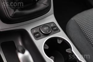 Pelēks Ford C-Max 2014 Rīga, ar dzinēja tilpumu 1.60 L un nobraukumu 358 tūkst. km par 5990 €, foto 26 vietnē AUTOMOTO.COM.LV