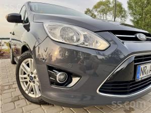 Pelēks Ford C-Max 2014 Rēzekne, ar dzinēja tilpumu 1.60 L un nobraukumu 266 tūkst. km par 6190 €, foto 3 vietnē AUTOMOTO.COM.LV