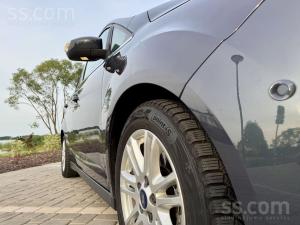 Pelēks Ford C-Max 2014 Rēzekne, ar dzinēja tilpumu 1.60 L un nobraukumu 266 tūkst. km par 6190 €, foto 4 vietnē AUTOMOTO.COM.LV