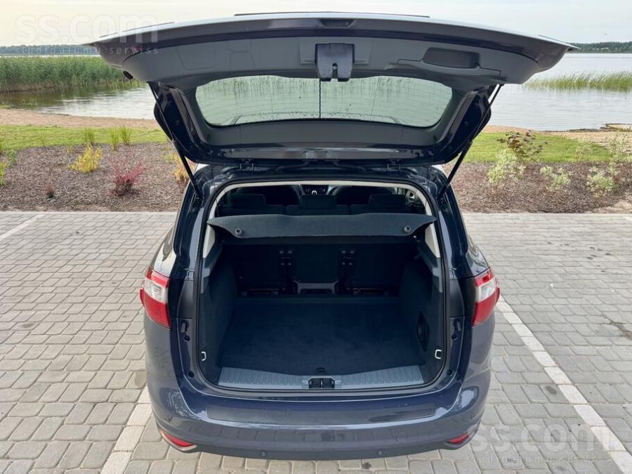 Pelēks Ford C-Max 2014 Rēzekne, ar dzinēja tilpumu 1.60 L un nobraukumu 266 tūkst. km par 6190 €, foto 9 vietnē AUTOMOTO.COM.LV