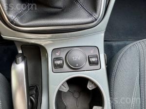 Pelēks Ford C-Max 2014 Rēzekne, ar dzinēja tilpumu 1.60 L un nobraukumu 266 tūkst. km par 6190 €, foto 25 vietnē AUTOMOTO.COM.LV