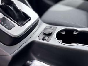 Grey Ford C-Max 2014 in Gargzdai, with an engine capacity of 2.00 L and mileage of 240 thousand km for 4999 €, photo 19 on AUTOMOTO.COM.LV